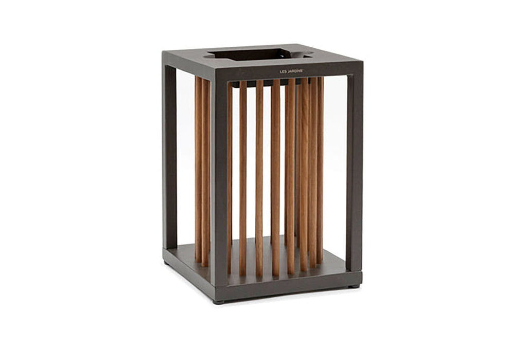 Les Jardins Inka Outdoor Solar LED Lantern – Willow Creek Designs